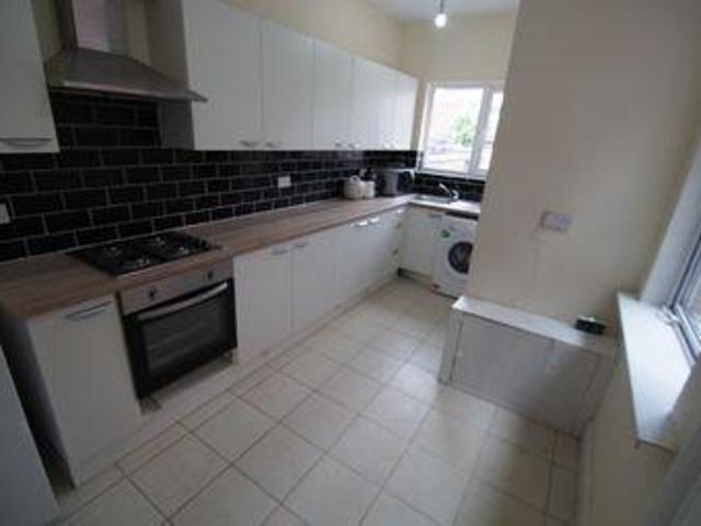 4 Bedrooms Terraced house for rent in Bolingbroke Road, Stoke, Coventry CV3