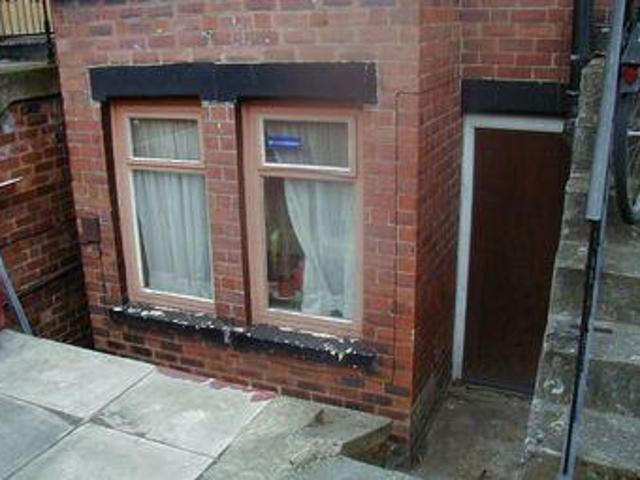 4 Bedrooms Terraced house for rent in Brudenell Avenue, Hyde Park, Leeds LS6