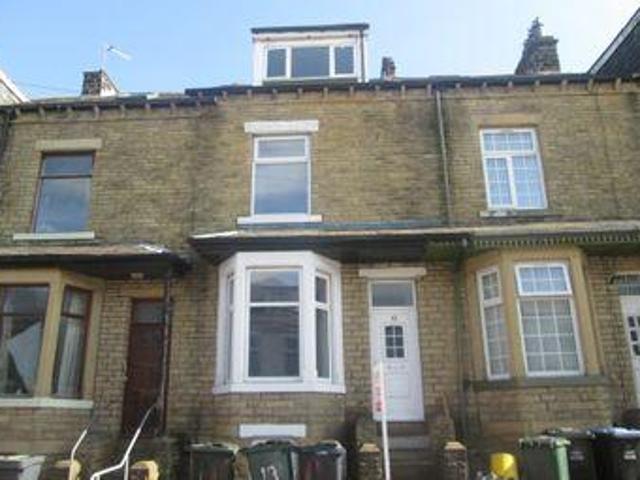 4 Bedrooms Terraced house for rent in Curzon Road, Bradford BD3