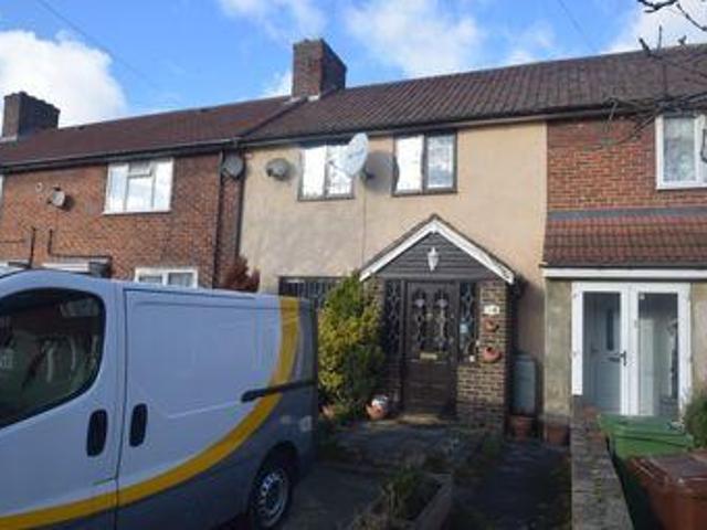 4 Bedrooms Terraced house for rent in Cartwright Road, Dagenham RM9