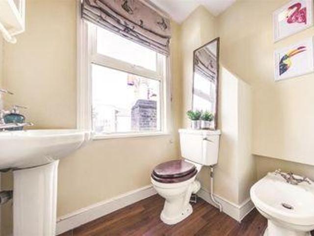 4 Bedrooms Terraced house for rent in Chaucer Road, London SE24