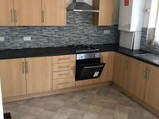 4 Bedrooms Terraced house for rent in Chesterford Road, Manor Park E12