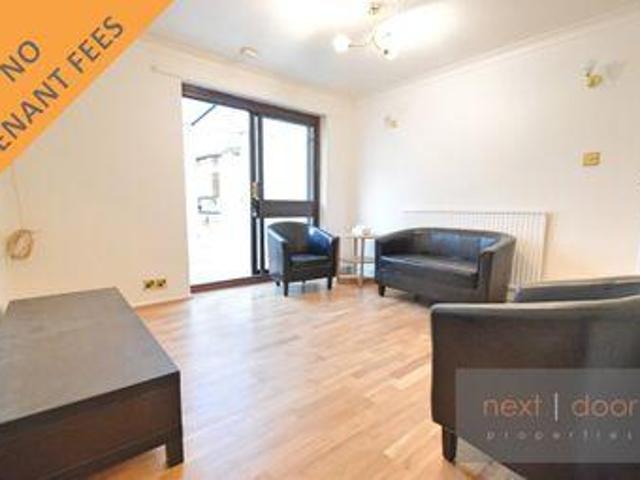 4 Bedrooms Terraced house for rent in Clarence Avenue, Clapham SW4