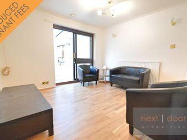 4 Bedrooms Terraced house for rent in Clarence Avenue, Clapham SW4