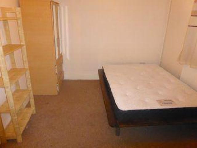 4 Bedrooms Terraced house for rent in Cottage Green, London SE5