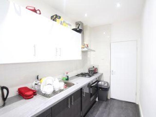 4 Bedrooms Terraced house for rent in Dunedin Road, Ilford, London IG1