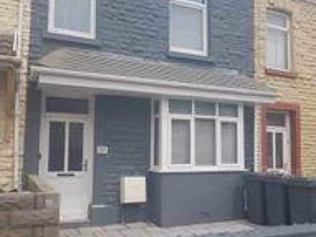 4 Bedrooms Terraced house for rent in Danygraig Road, Port Tennant, Swansea SA1