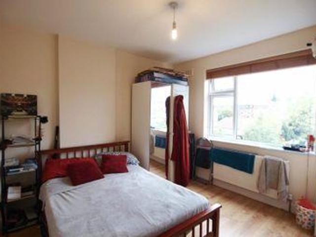 4 Bedrooms Terraced house for rent in Downhills Way, London N17