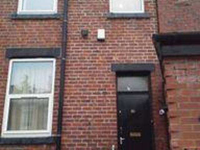 4 Bedrooms Terraced house for rent in Ebberston Place, Hyde Park, Leeds LS6