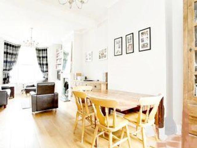 4 Bedrooms Terraced house for rent in Edmonton, London N9