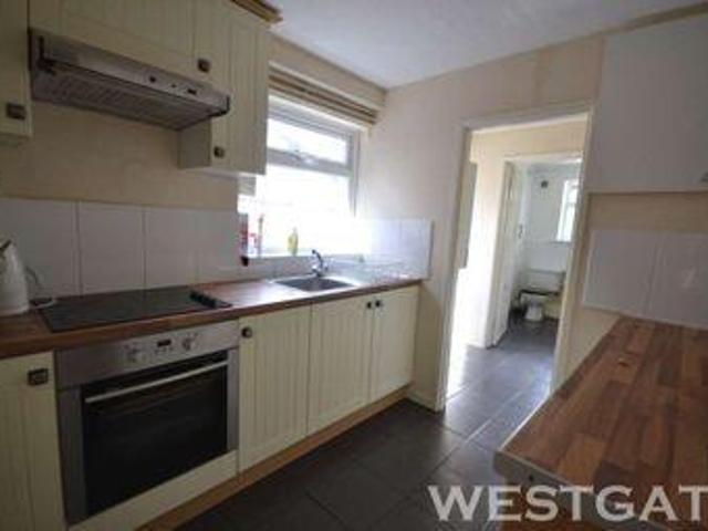 4 Bedrooms Terraced house for rent in Essex Street, Reading RG2