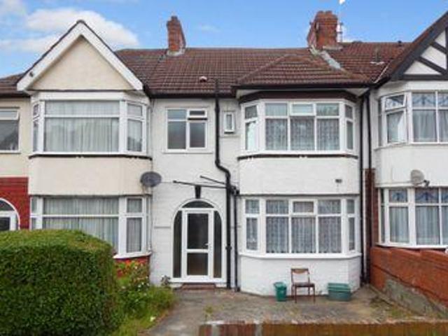 4 Bedrooms Terraced house for rent in Grove Crescent, London NW9