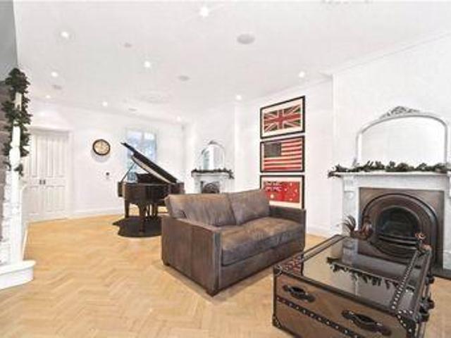 4 Bedrooms Terraced house for rent in Halford Road, Fulham, London SW6