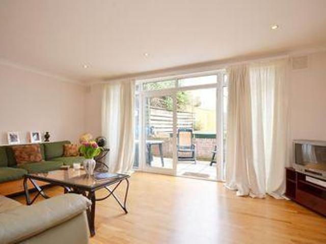 4 Bedrooms Terraced house for rent in Harley Road, London NW3