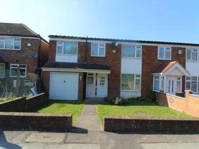 4 Bedrooms Terraced house for rent in Hobart Road, Hayes UB4