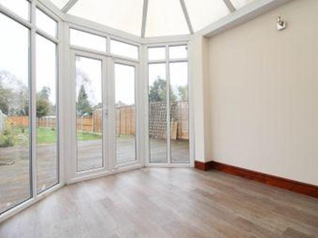 4 Bedrooms Terraced house for rent in Hornford Way, Rush Green, Romford, Essex RM7