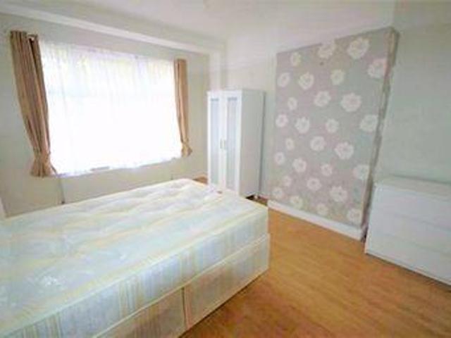 4 Bedrooms Terraced house for rent in Ipswich Road, London SW17