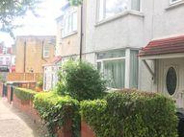 4 Bedrooms Terraced house for rent in Janson Road, Stratford/Maryland E15