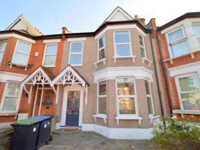 4 Bedrooms Terraced house for rent in Kelvin Avenue, Palmers Green N13