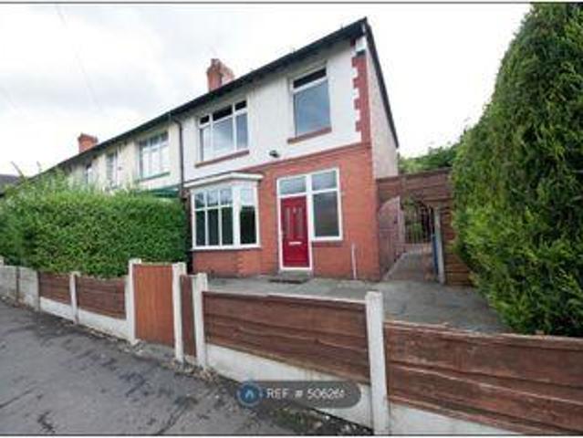 4 Bedrooms Terraced house for rent in Kinross Road, Manchester M14
