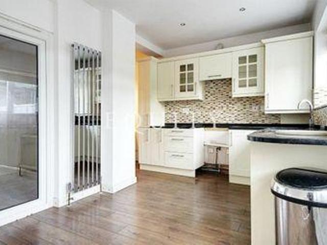 4 Bedrooms Terraced house for rent in Larmans Road, Enfield EN3