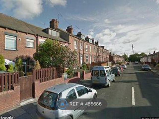 4 Bedrooms Terraced house for rent in Longroyd Grove, Leeds LS11