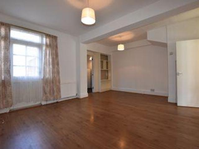 4 Bedrooms Terraced house for rent in Pellat Grove, Wood Green N22
