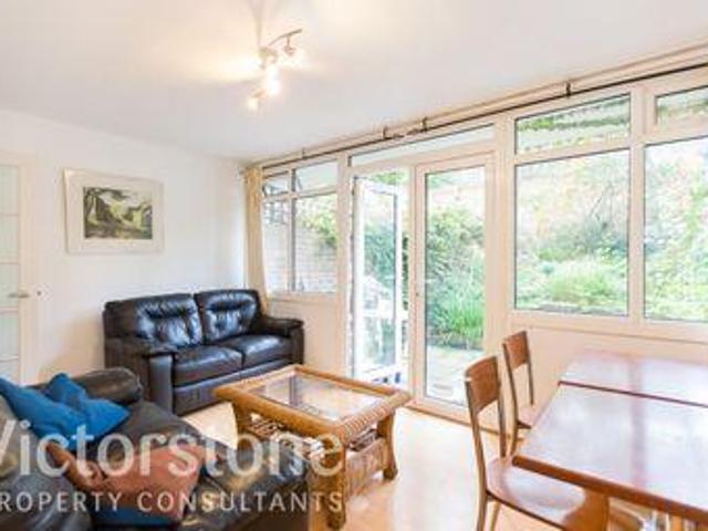 4 Bedrooms Terraced house for rent in Penderyn Way, Holloway N7