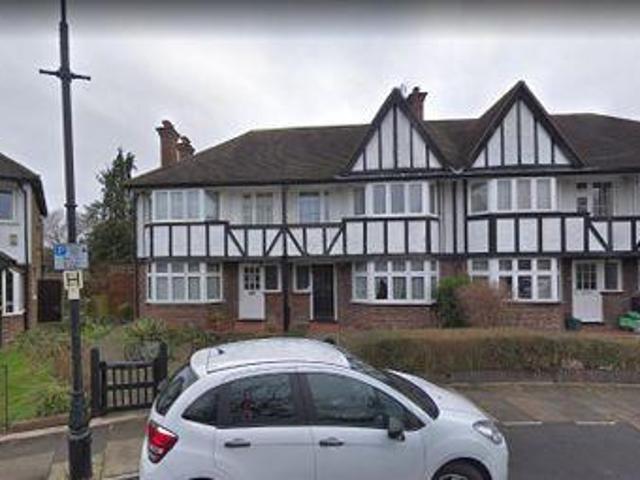 4 Bedrooms Terraced house for rent in Princes Gardens, Acton, London W3
