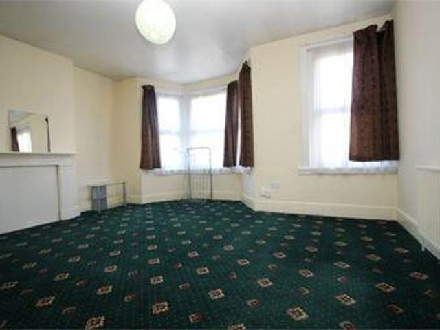 4 Bedrooms Terraced house for rent in Rectory Road, London E17