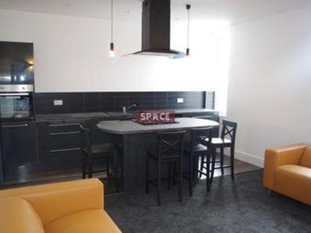 4 Bedrooms Terraced house for rent in Regent Park Avenue, Leeds LS6