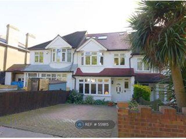 4 Bedrooms Terraced house for rent in Ross Road, London SE25