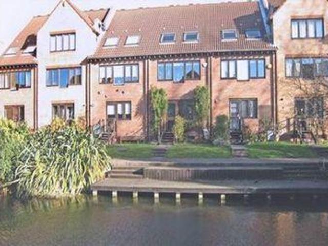 4 Bedrooms Terraced house for rent in Rotterdam Drive, Docklands E14
