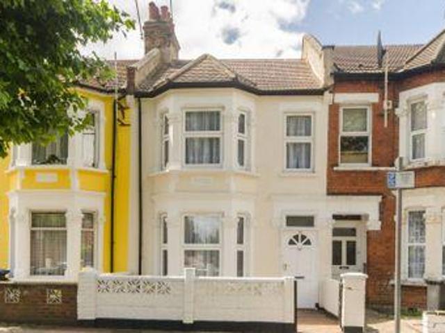 4 Bedrooms Terraced house for rent in Roundwood Road, Harlesden, London NW10