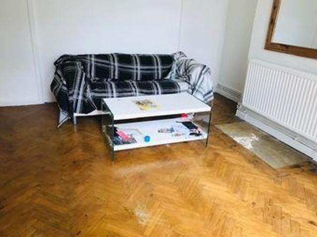 4 Bedrooms Terraced house for rent in Station Rd, London N22