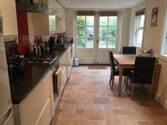 4 Bedrooms Terraced house for rent in Swaton Road, Bow, London E3