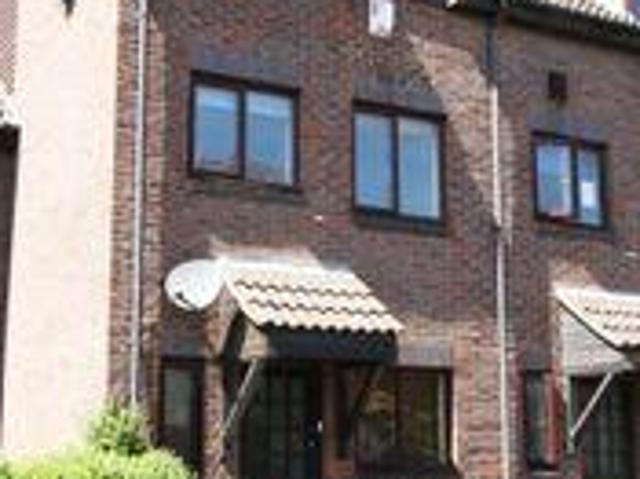 4 Bedrooms Terraced house for rent in Somerford Way, London SE16