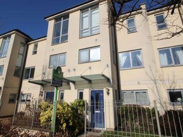4 Bedrooms Terraced house for rent in Springhead Parkway, Northfleet, Gravesend DA11
