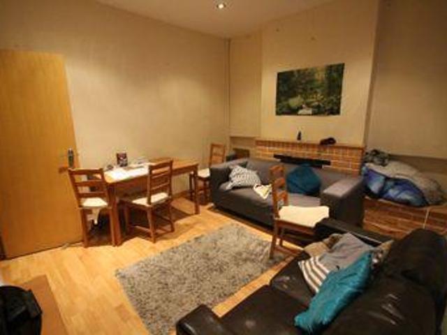 4 Bedrooms Terraced house for rent in Thesiger Street, Cathays, Cardiff CF24