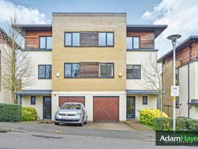 4 Bedrooms Terraced house for rent in Thirleby Road, Mill Hill NW7