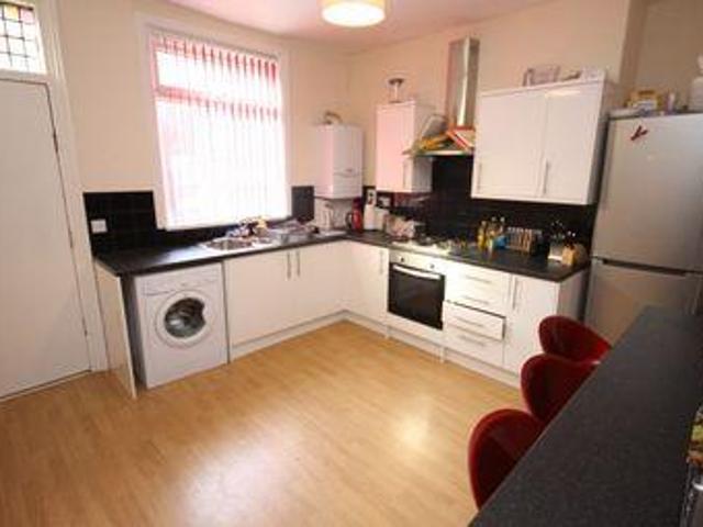 4 Bedrooms Terraced house for rent in Thornville Street, Hyde Park, Leeds LS6