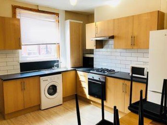 4 Bedrooms Terraced house for rent in Thornville Street, Leeds LS6