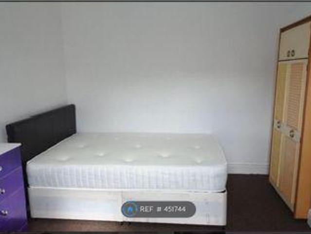 4 Bedrooms Terraced house for rent in Vincent Road, Sheffield S7