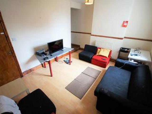 4 Bedrooms Terraced house for rent in Vine Street, Coventry CV1