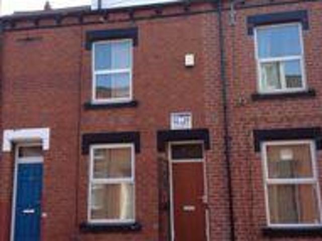 4 Bedrooms Terraced house for rent in Welton Place, Hyde Park, Leeds LS6