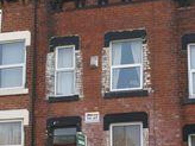 4 Bedrooms Terraced house for rent in Woodsley Road, Hyde Park, Leeds LS3