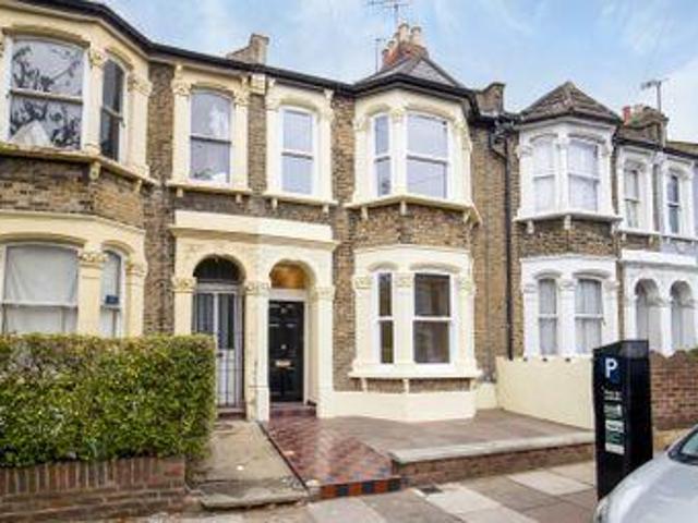 4 Bedrooms Terraced house for rent in 10 Roding Road, London E5