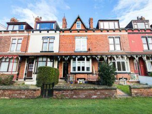 4 Bedrooms Terraced house for sale in Morritt Drive, Leeds, West Yorkshire LS15