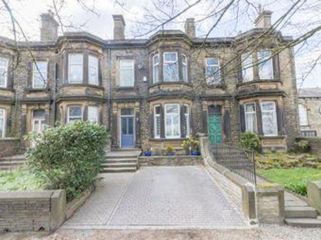 4 Bedrooms Terraced house for sale in Northfield Terrace, Queensbury, Bradford BD13