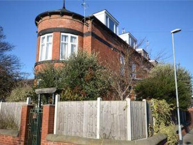 4 Bedrooms Terraced house for sale in Arthington Street, Leeds, West Yorkshire LS10